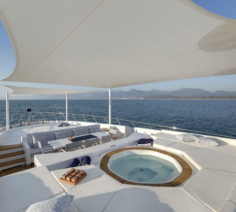 50M OPEN-STYLE SPORTS YACHT Yacht Charter Details, Mangusta 165E ...